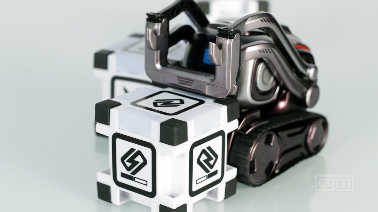 Cozmo (Toy) Review – A Magical Robot Buddy