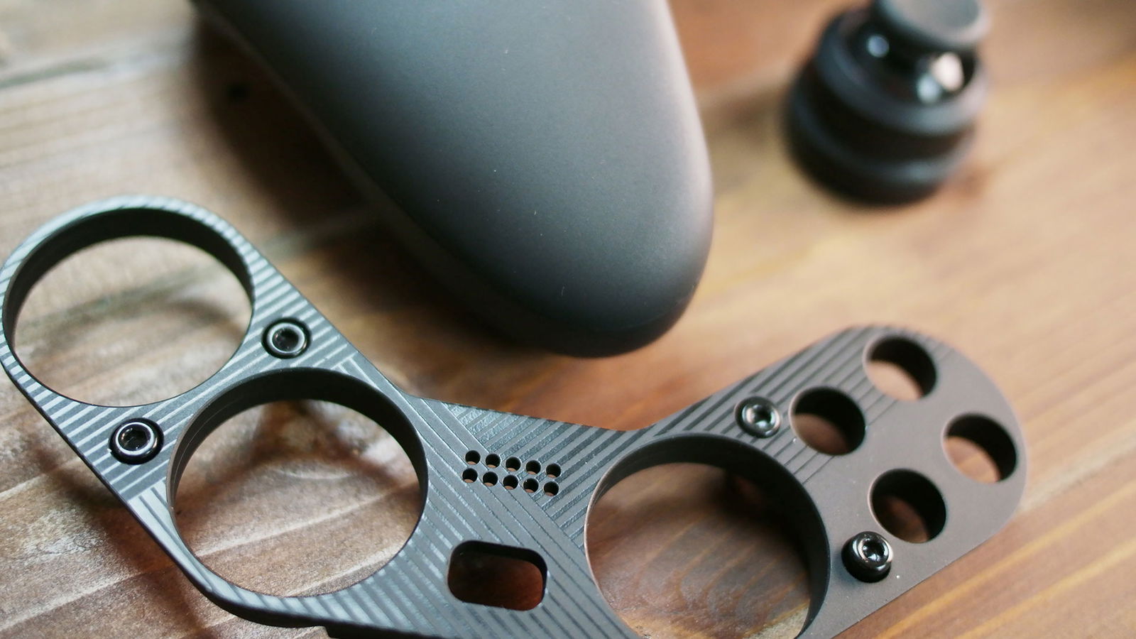 Astro C40 TR Controller Review - A Pro Level Controller Done Right ...