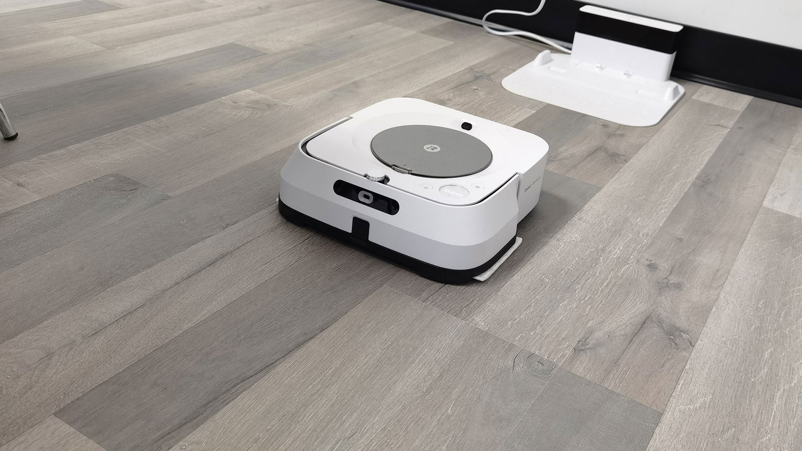 iRobot Braava Jet m6 Review
