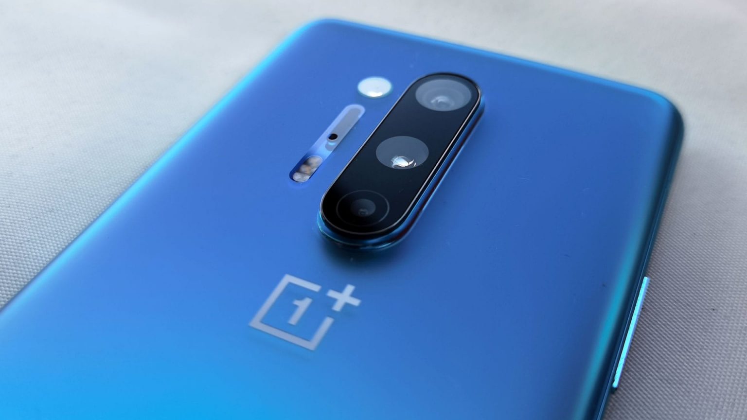 OnePlus 8 Pro Review