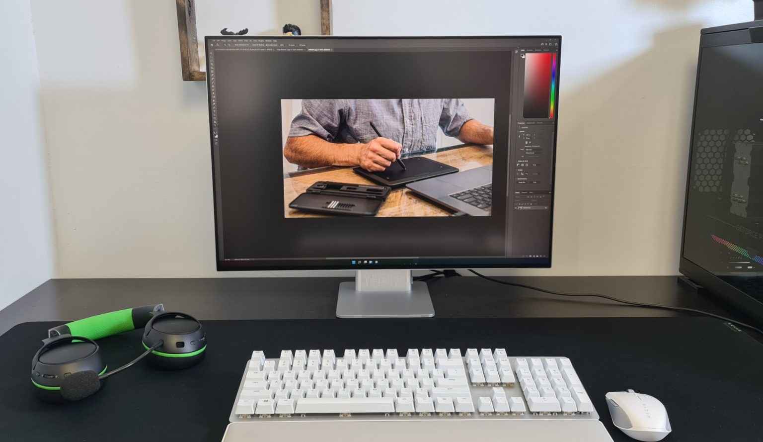 HUAWEI MateView Monitor Review - CGMagazine