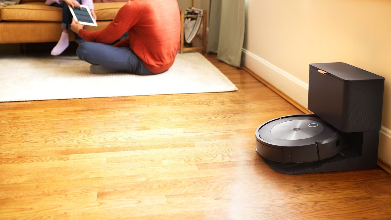iRobot unveils game-changing cleaning OS.