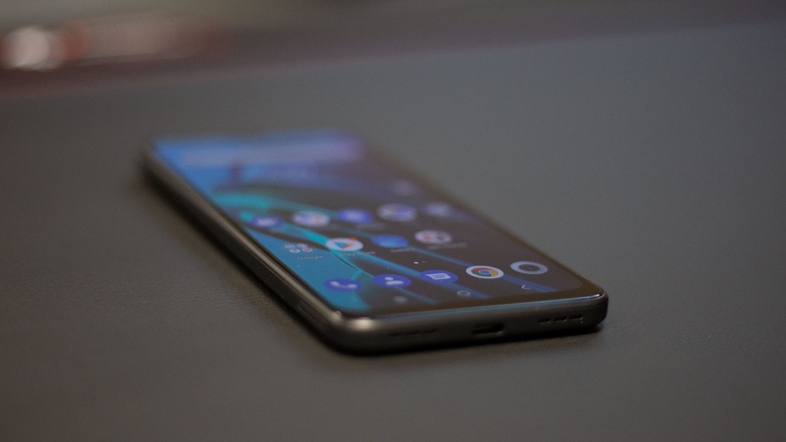 TCL 30 XE 5G Smartphone Review - CGMagazine