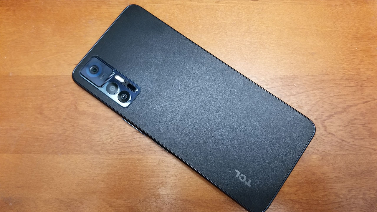 TCL 30 5G Smartphone Review - CGMagazine