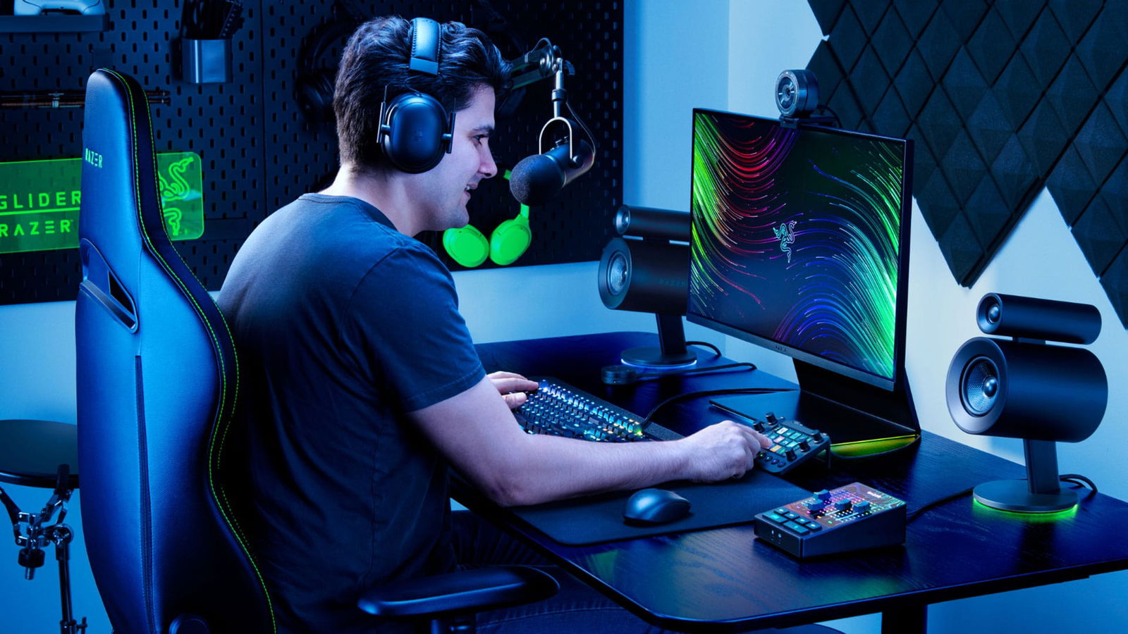 Razer unveils stream controller for creators.