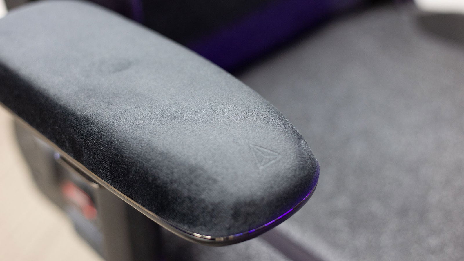 Secretlab PlushCell Memory Foam Armrest Review - CGMagazine