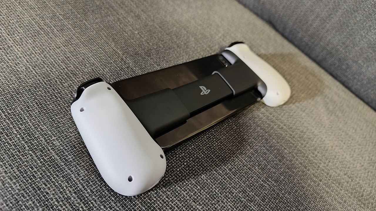 Backbone One PlayStation Edition Controller Review - CGMagazine