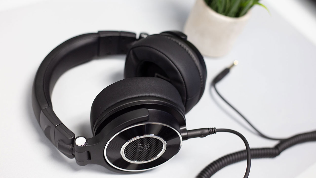 OneOdio Monitor 60 Headphones Review - CGMagazine