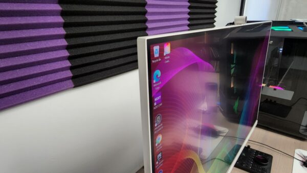 Samsung M8 Smart Monitor Review - CGMagazine