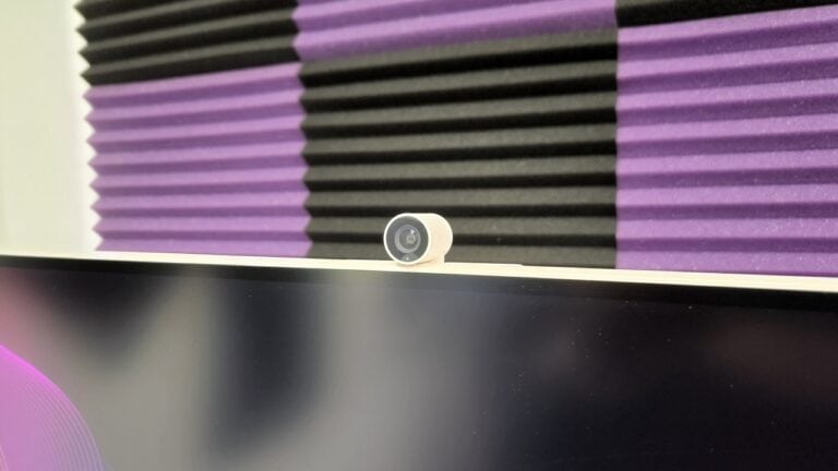 Samsung M8 Smart Monitor Review - CGMagazine