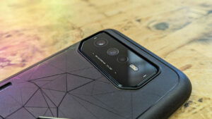 ASUS ROG Phone 6 Smartphone: Batman Edition Review - CGMagazine