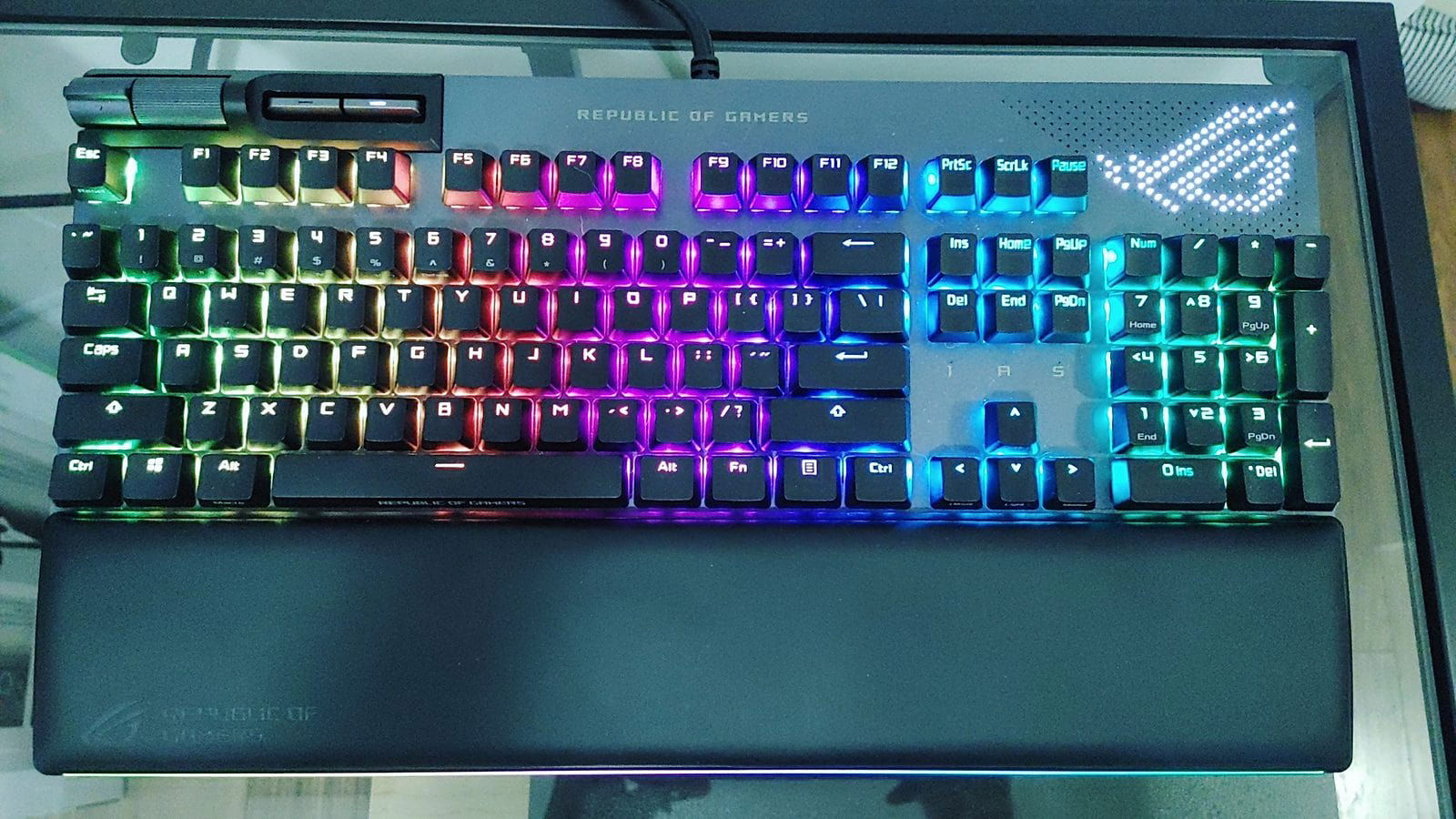 ASUS ROG Strix Flare II Animate Keyboard Review - CGMagazine