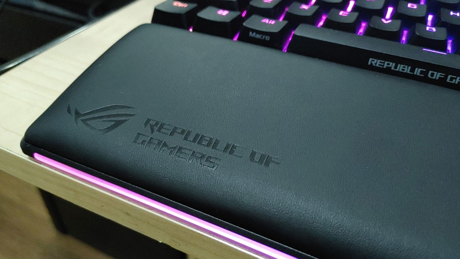 ASUS ROG Strix Flare II Animate Keyboard Review - CGMagazine