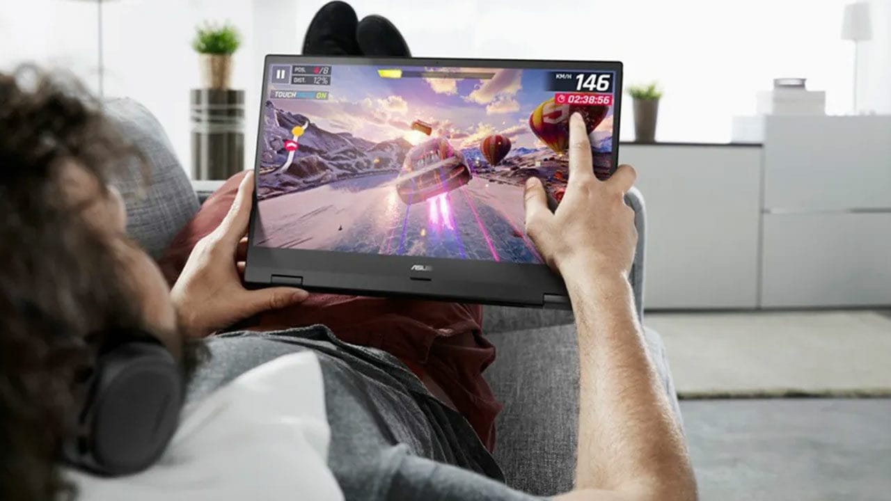 Google unveils Chromebooks for cloud gaming.