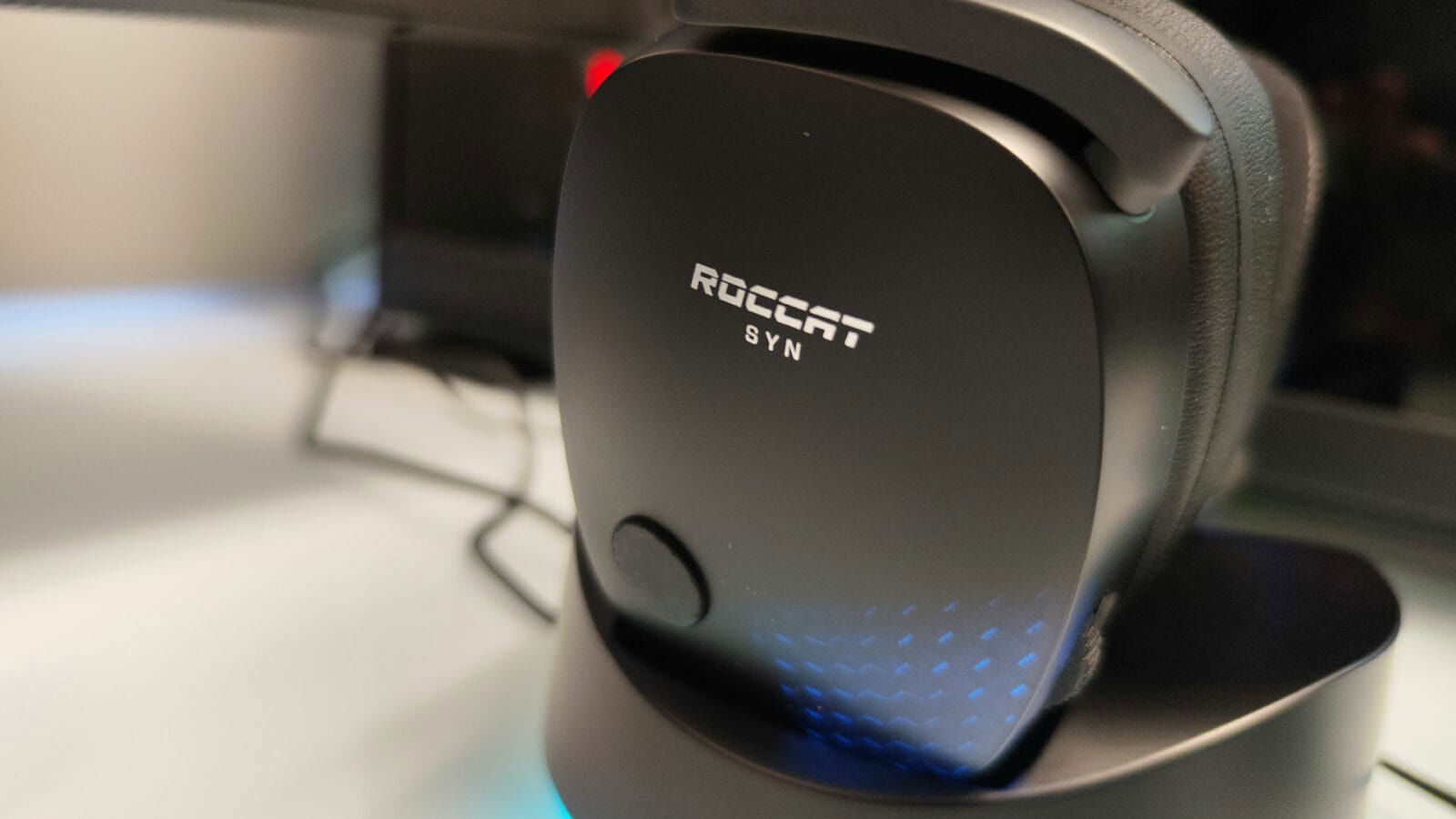 ROCCAT Syn Max Air Wireless Headset Review - CGMagazine