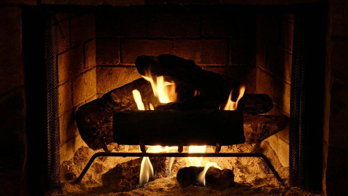 Casper Kelly and the Adult Swim Yule Log Subvert Mundane Holiday Traditions