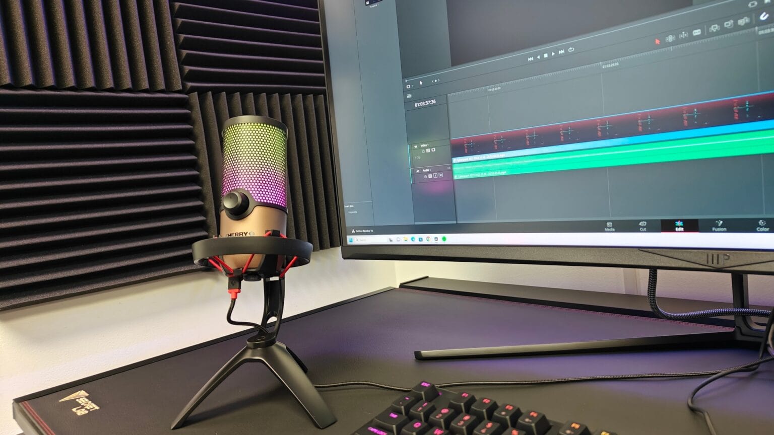 Cherry UM 9.0 Pro RGB Microphone Review - CGMagazine