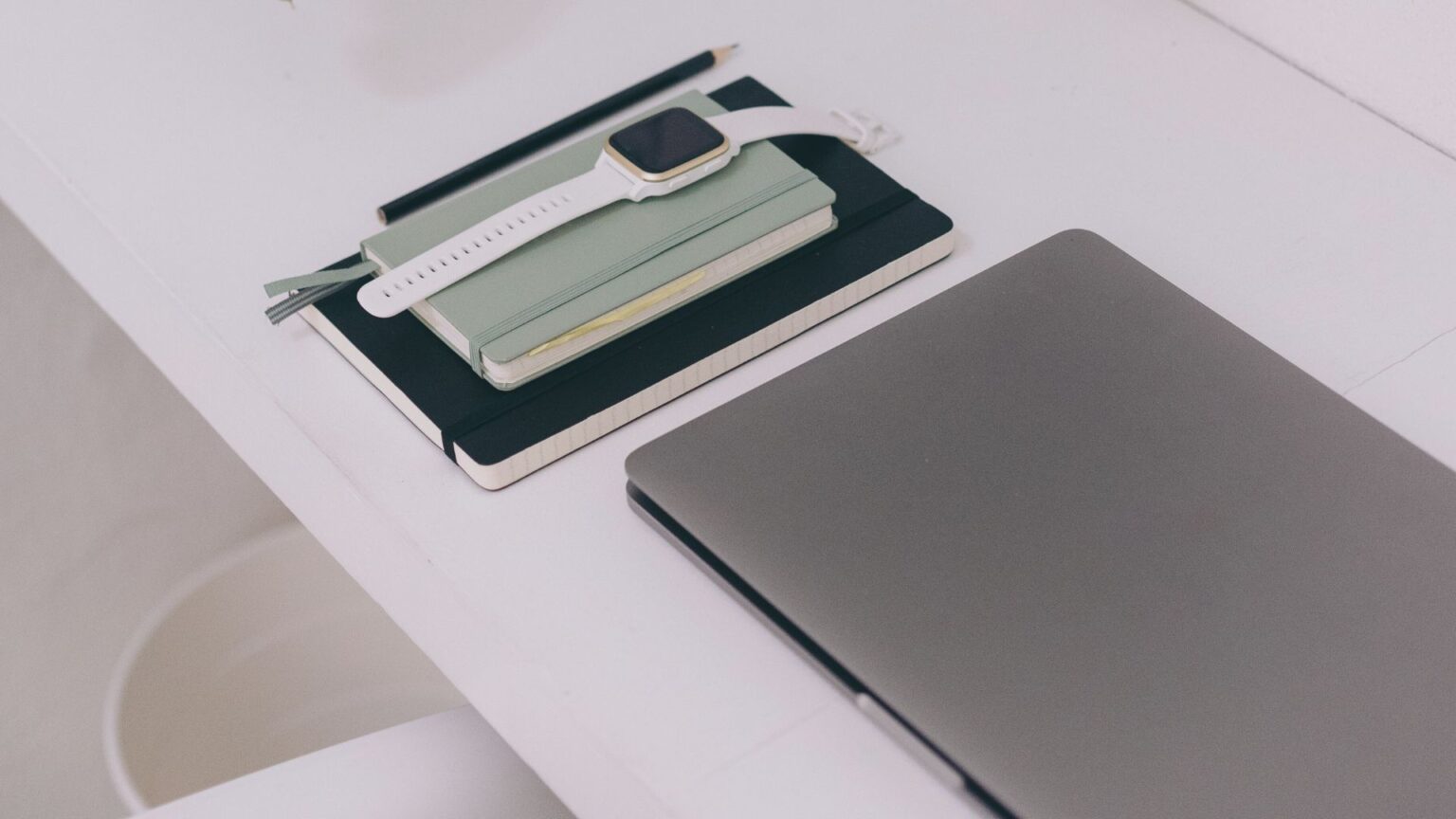 How Students Use Gadgets to Improve Homework Productivity