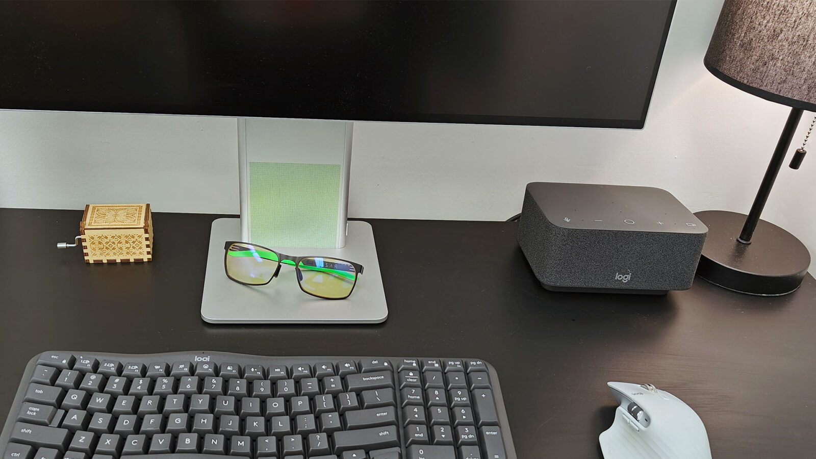 Logi Dock Laptop Dock Review - CGMagazine