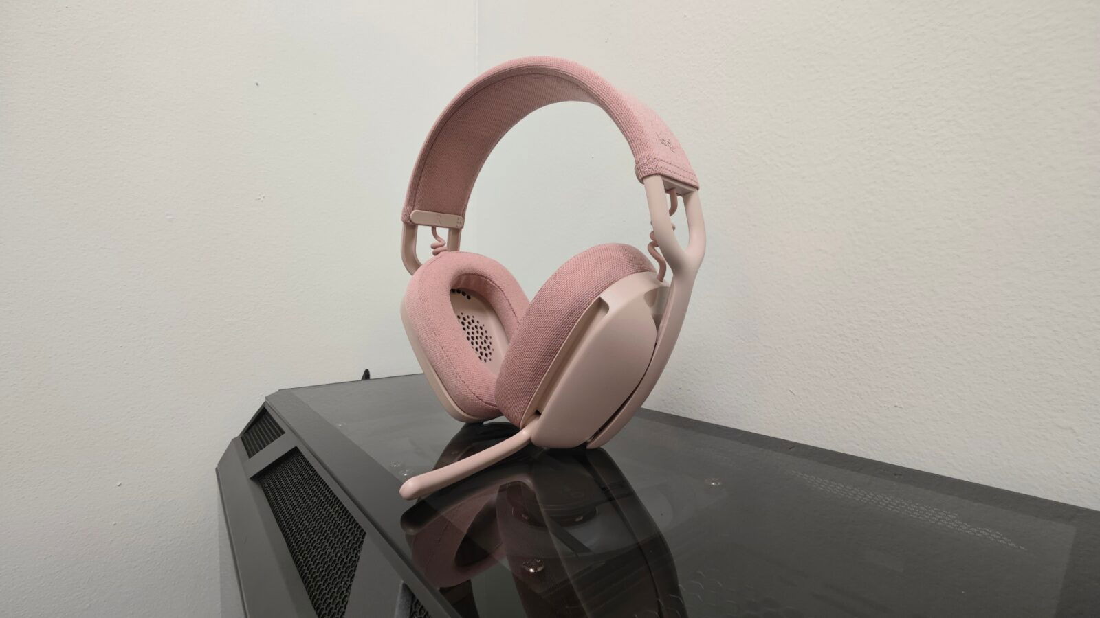 Logitech Zone Vibe 100 Wireless Headset Review - CGMagazine