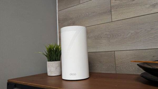 TP-Link Deco BE95 BE33000 Quand-band Mesh Router System Review - CGMagazine