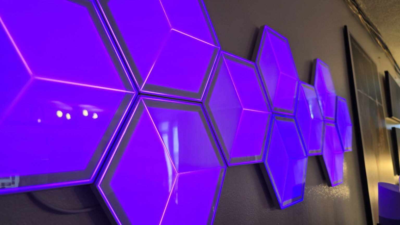 Samsung Galaxy S24 Ultra Smartphone Review - CGMagazine