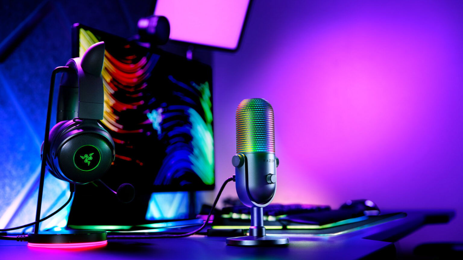 Razer Seiren V3 Chroma Microphone Review - CGMagazine