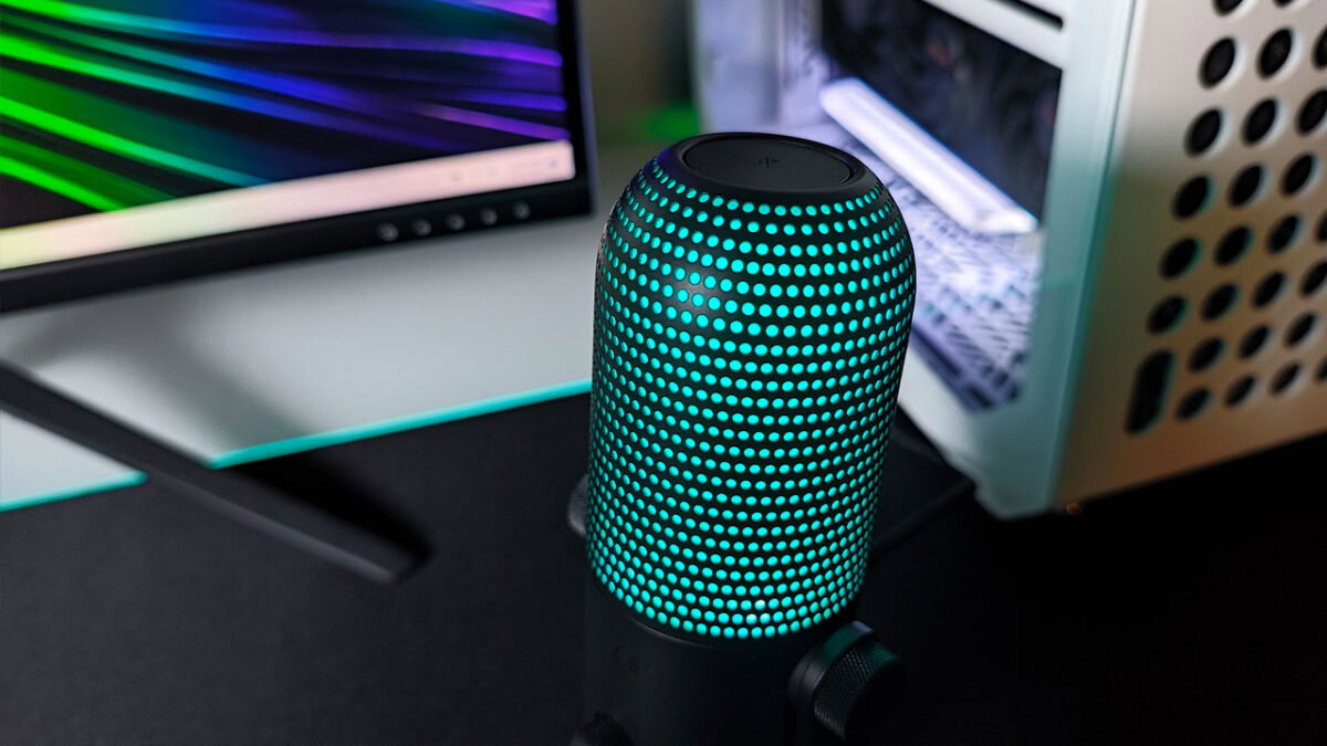 Razer Seiren V3 Chroma Microphone Review - CGMagazine