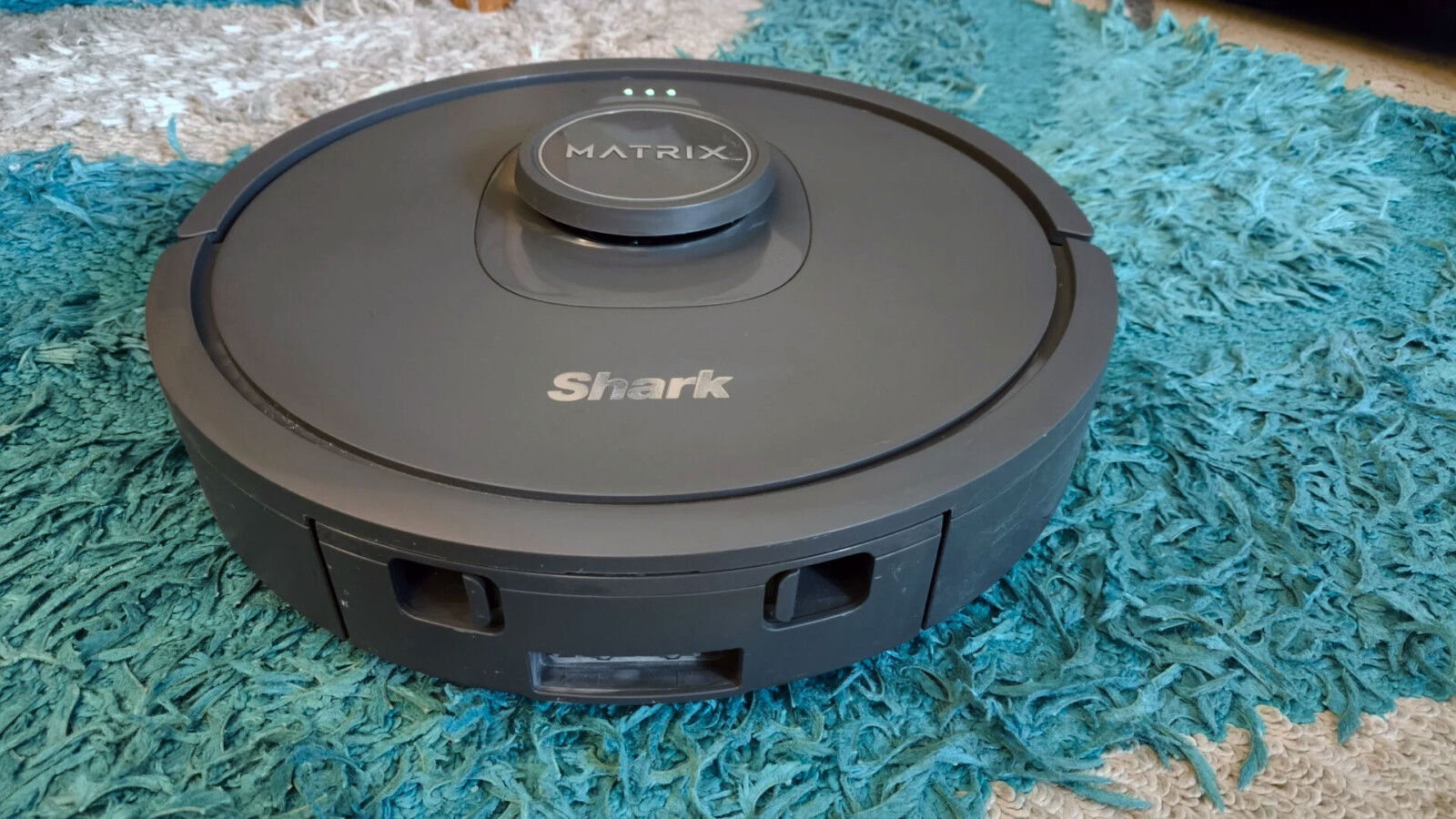 Shark Matrix Self-Emptying Robot Vacuum Review - CGMagazine