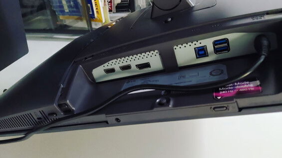 LG UltraGear 32GS95UE OLED Gaming Monitor Review - CGMagazine