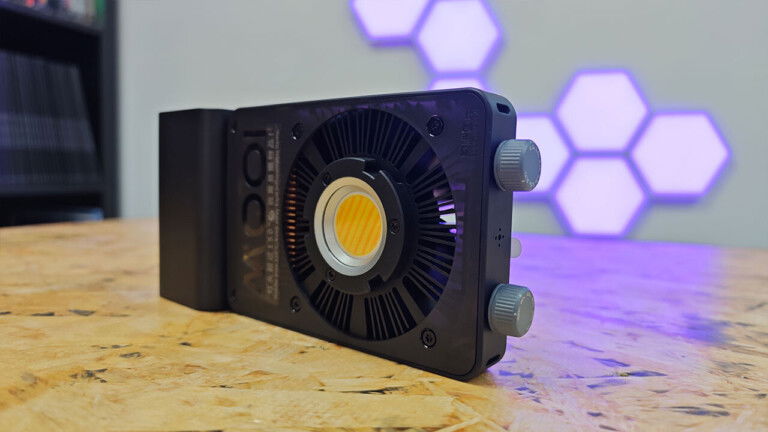 Zhiyun CINEPEER CX100 COB Light Review - CGMagazine