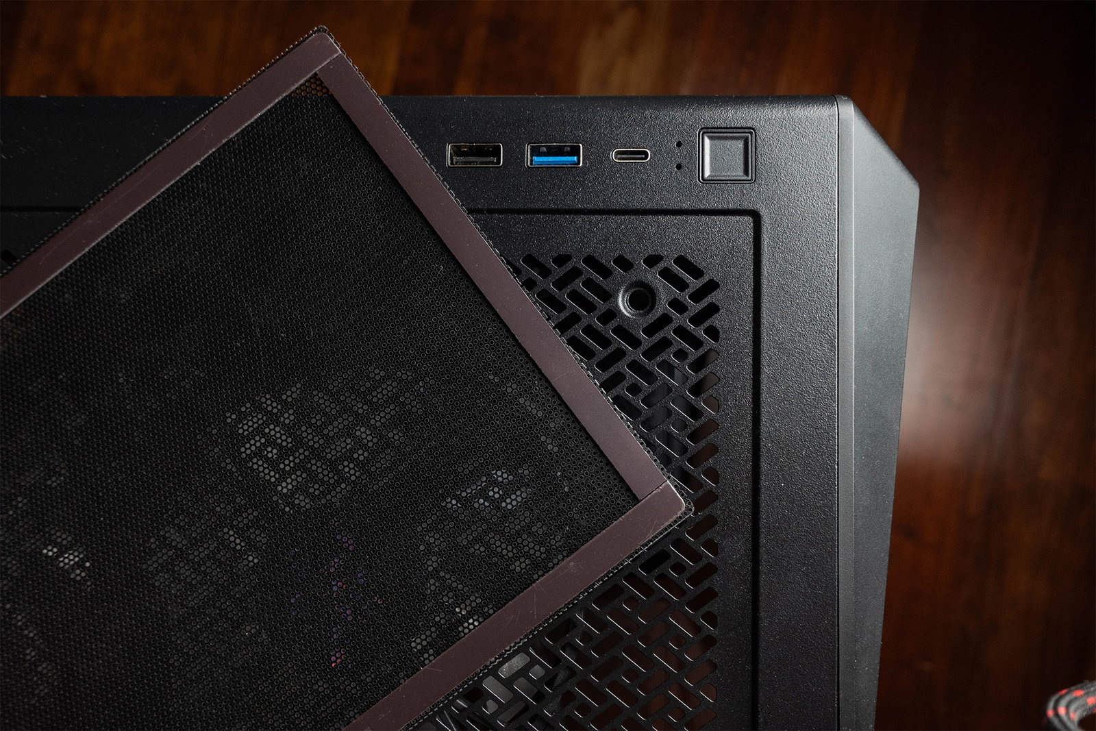 GameMax Vista COC Mid-Tower PC Case Review - CGMagazine