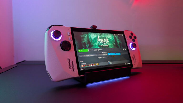 Razer Handheld Dock Chroma Review - CGMagazine