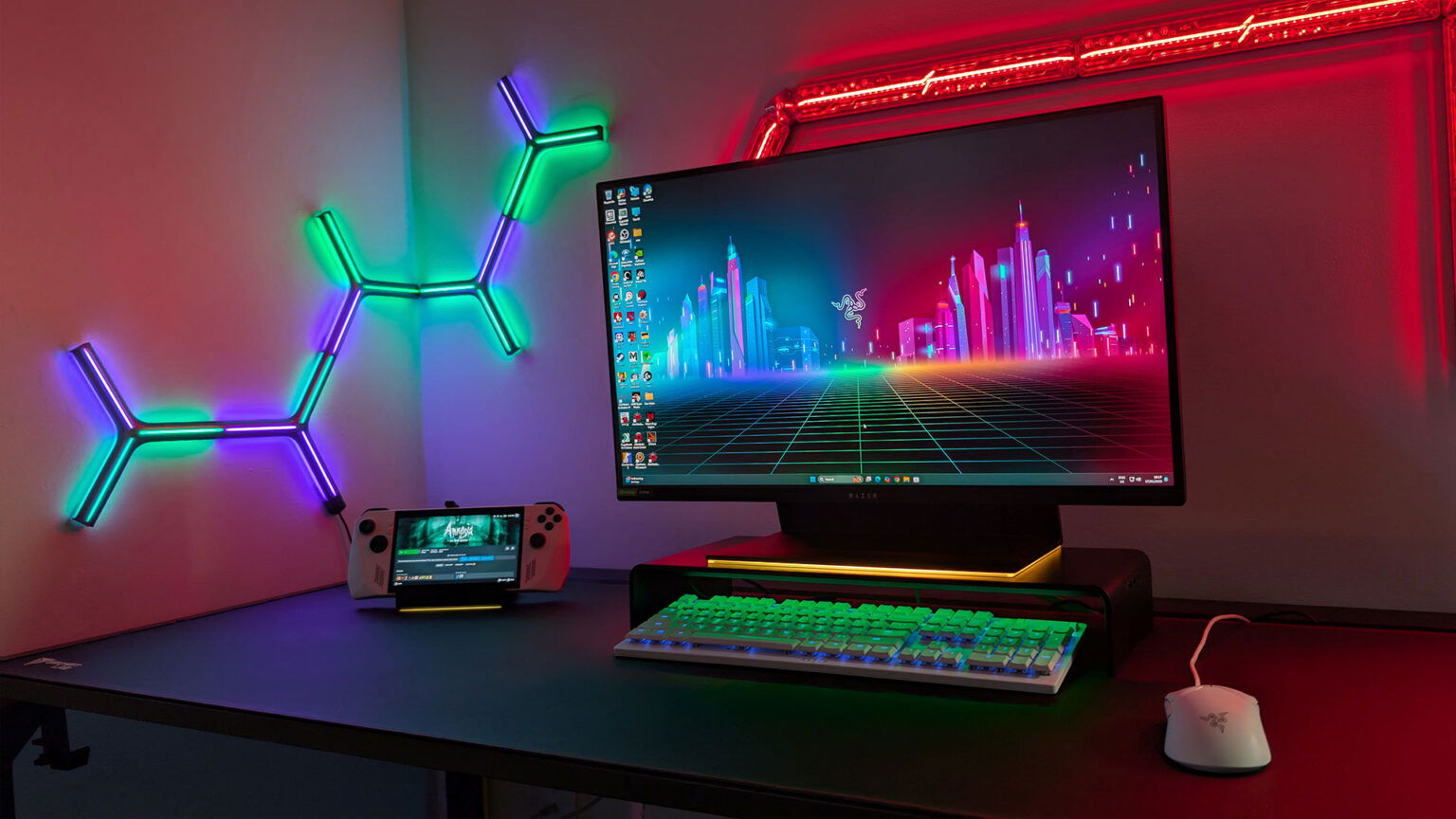 Razer Handheld Dock Chroma Review - CGMagazine