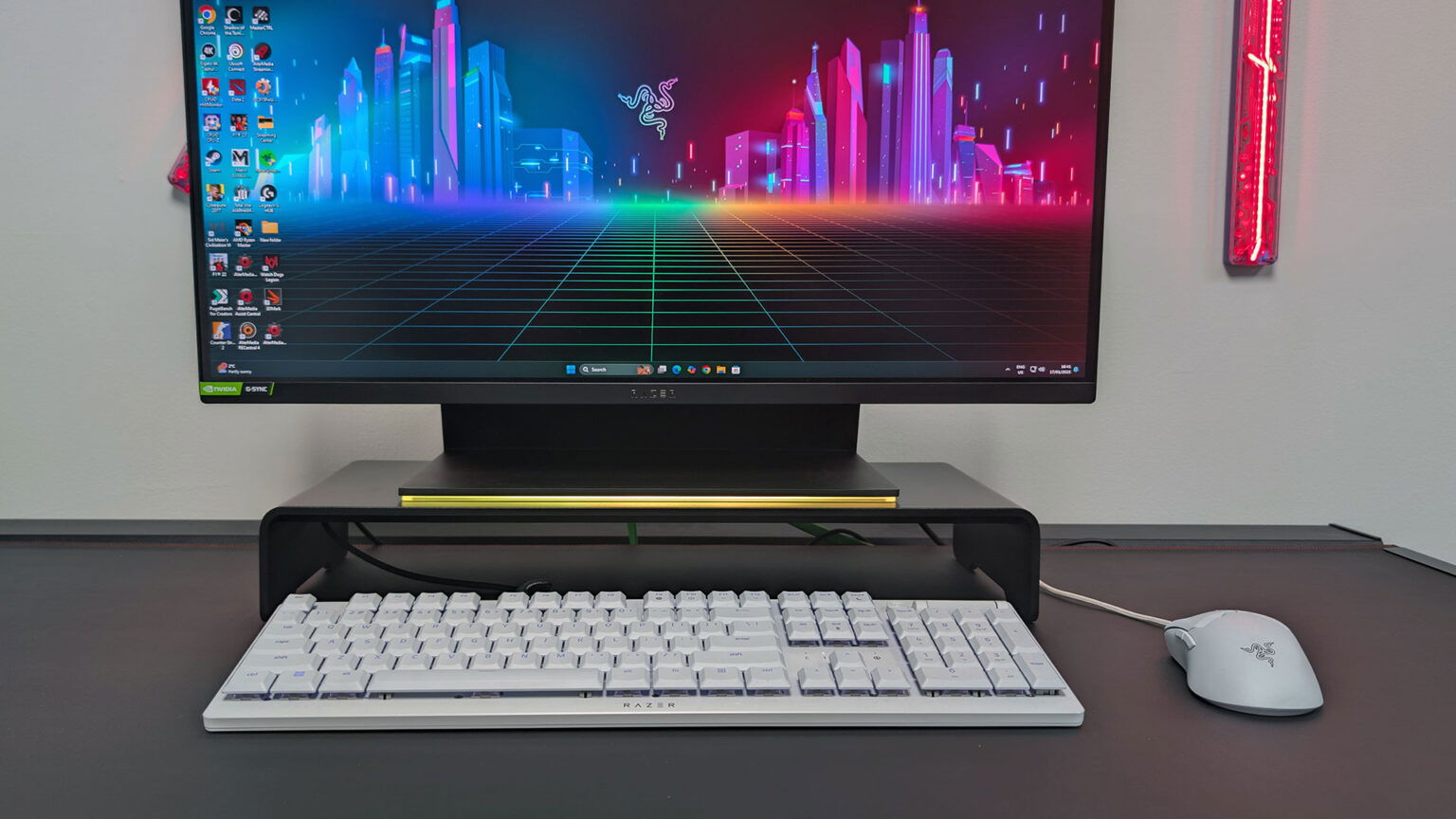 Razer Monitor Stand Chroma Review - CGMagazine