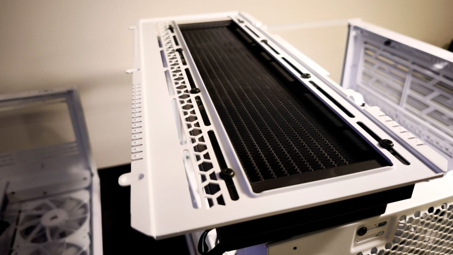 bequiet! Light Base 900 FX Case Review - CGMagazine