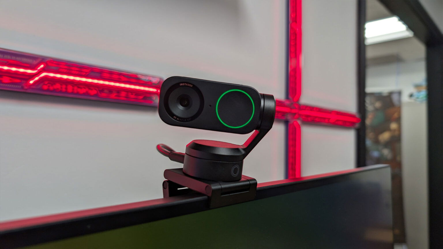 Insta360 Link 2 Webcam Review - CGMagazine
