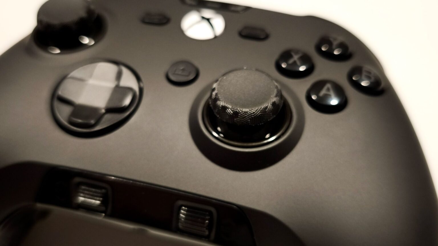 SCUF Valor Pro Wired Controller Review - CGMagazine