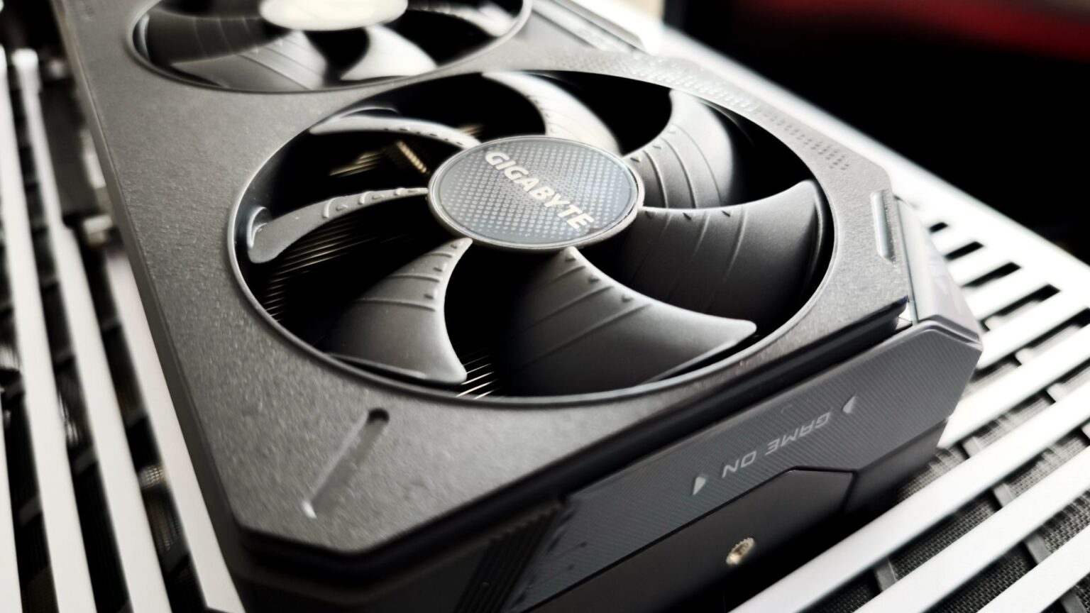 GIGABYTE AMD Radeon RX 9070 GPU Review - CGMagazine