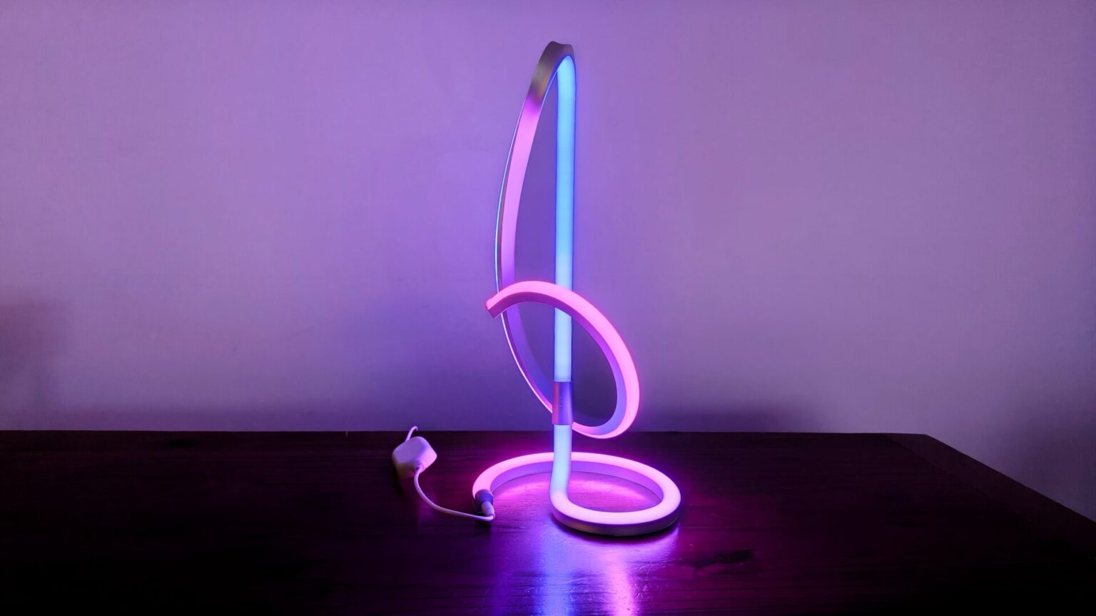 Lepro TB2 Smart LED Table Light Review - CGMagazine