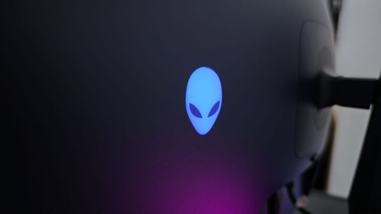 Alienware AW3425DW QD-OLED Gaming Monitor Review - CGMagazine