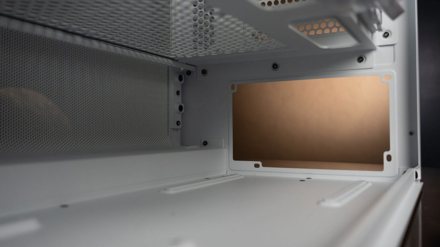 NZXT H3 Flow Micro-ATX Airflow Case Review - CGMagazine