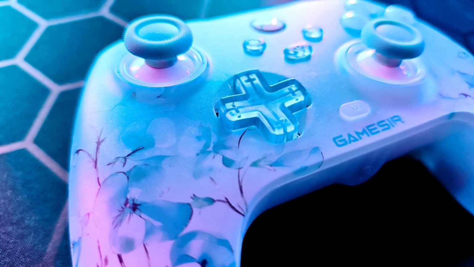 GameSir T7 Pro Floral Xbox Controller Review - CGMagazine