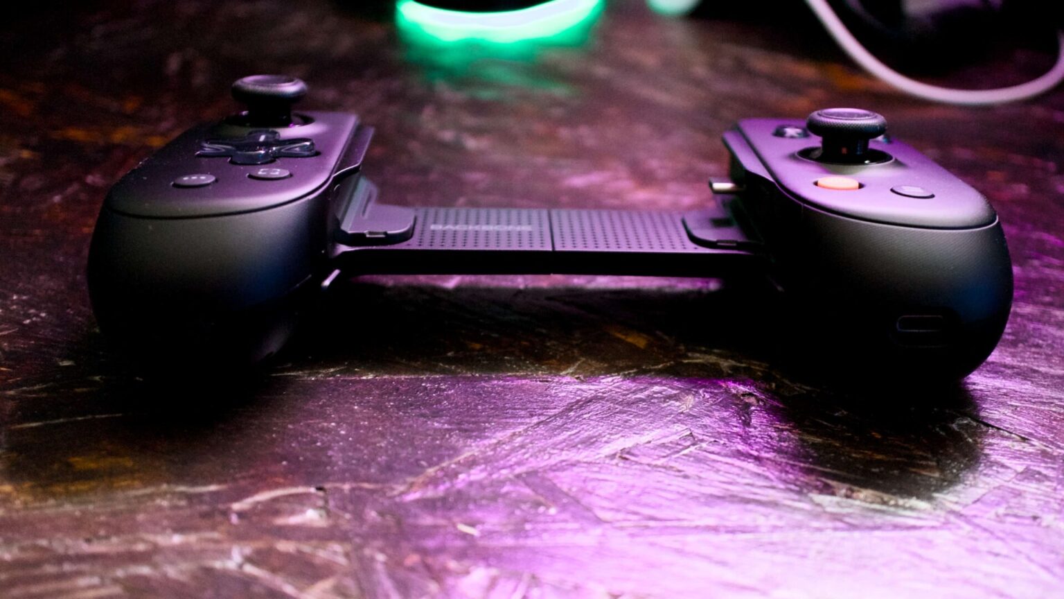 Backbone Pro Mobile Controller Review - CGMagazine