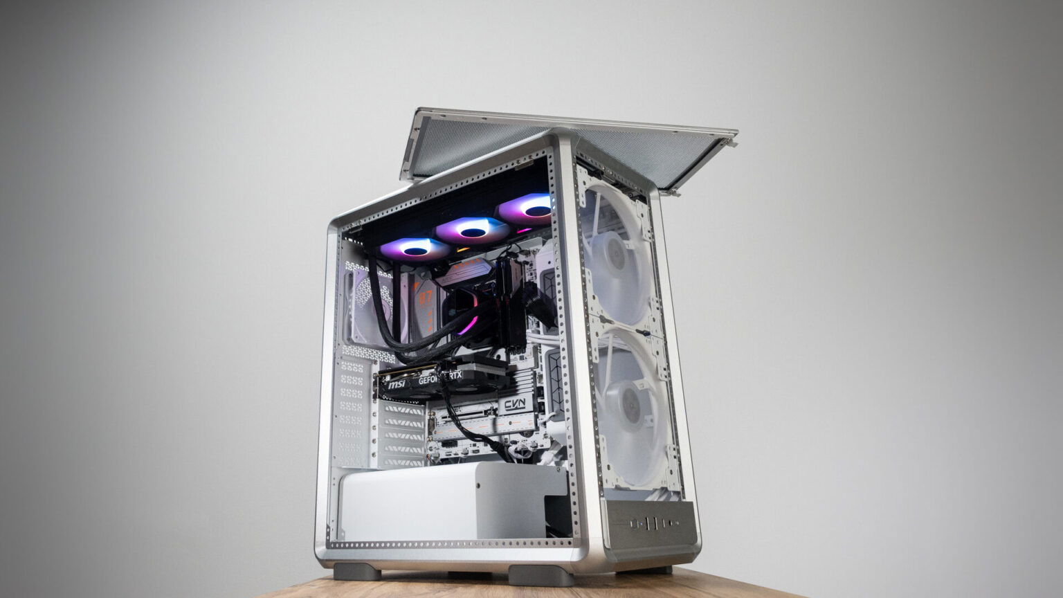 Cooler Master MasterFrame 500 Mesh PC Case Review - CGMagazine
